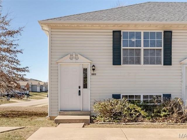 1017 Arlington Ct, Warrenton, MO 63383