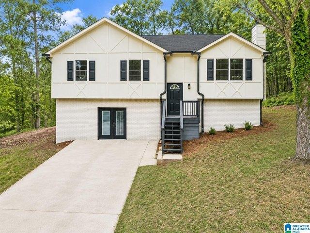 1017 Burnt Pine Ln, Maylene, AL 35114