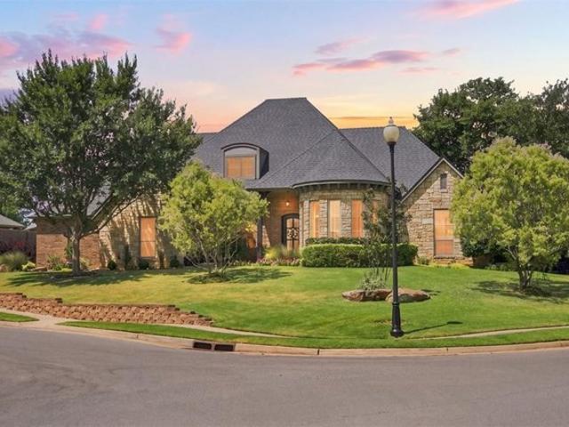 1017 Bayonne Bridge Ct, Edmond, OK 73034