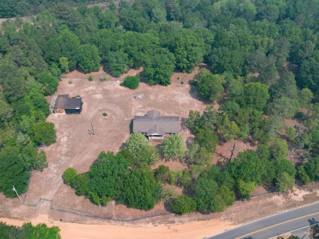 1017 Blackbird Road