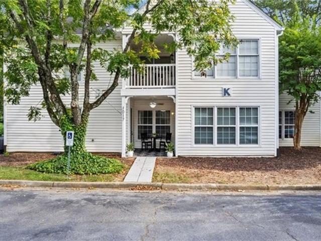 1017 Cannongate Xing SW, Marietta, GA 30064