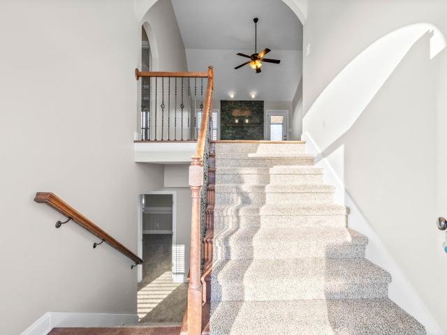 1017 Charles Thomas Dr