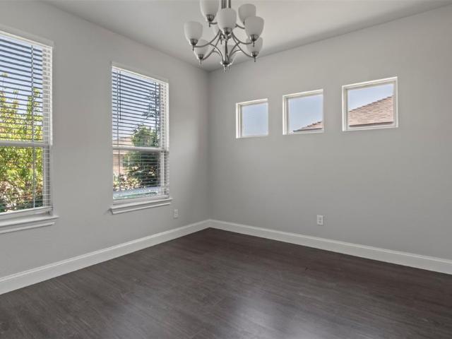1017 Chatsworth Drive