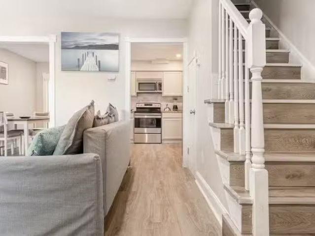 1017 Coastaway Drive 1 1017 Coastaway Dr #1