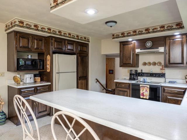 1017 e capitol drive