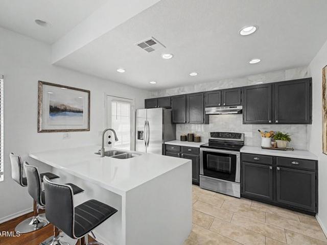 1017 E Maryland Ave Unit 108, Phoenix, AZ 85014