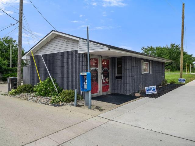 1017 E Pontiac Street