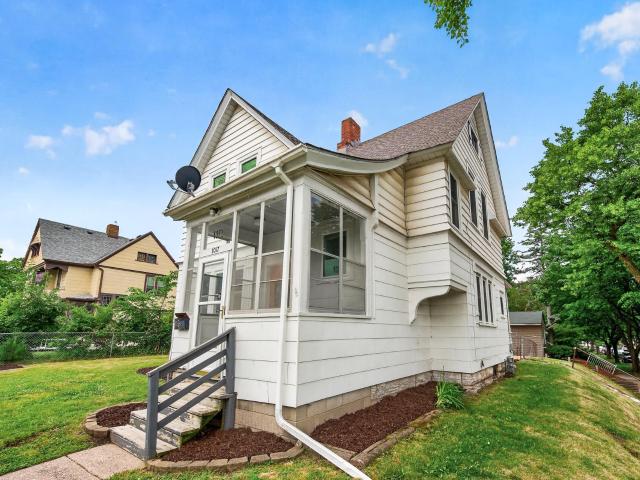 1017 Earl Street