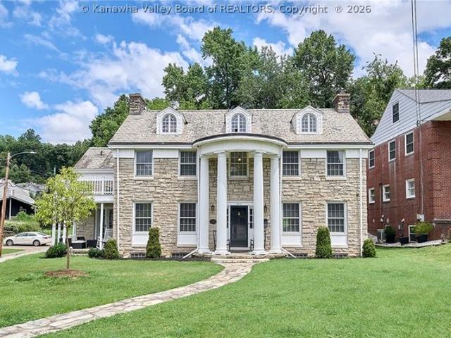 1017 Edgewood Dr, Charleston, WV 25302