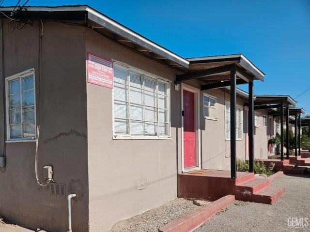 1017 El Tejon Avenue