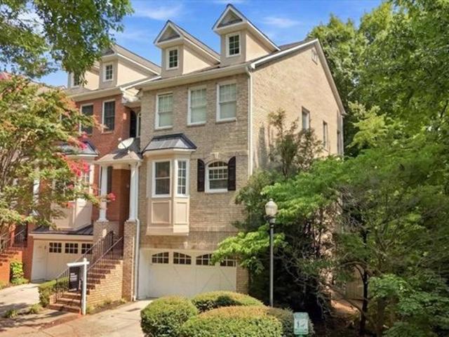 1017 Emory Parc Pl, Decatur, GA 30033
