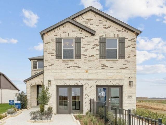 1017 Hammy Ln, Aubrey, TX 76227