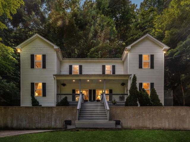1017 Harpeth Valley Ct
