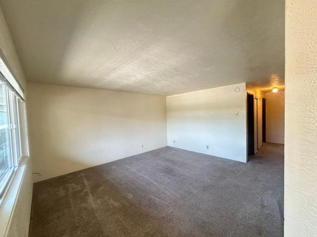 1017 J St. 2 Bedroom Apartment for Rent at 1017 J St, Springfield, OR 97477