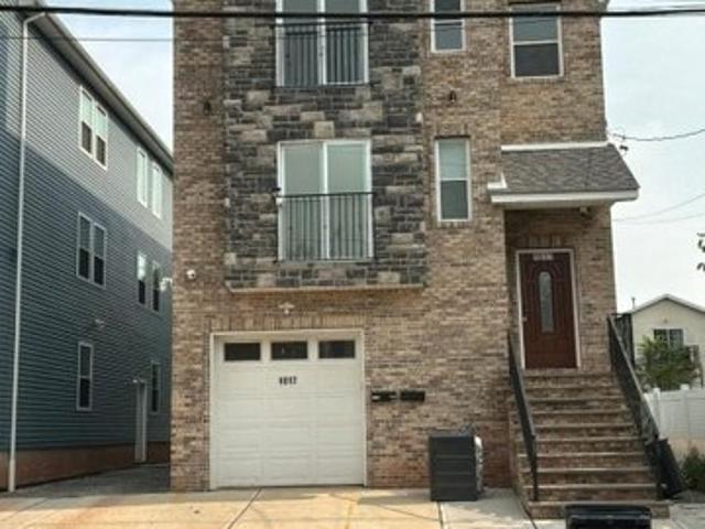 1017 Laura St, Elizabeth City, NJ 07201