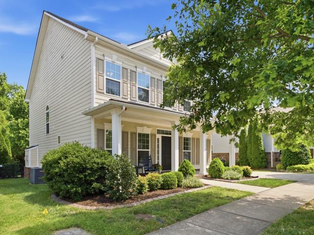 1017 Linden Isle Dr