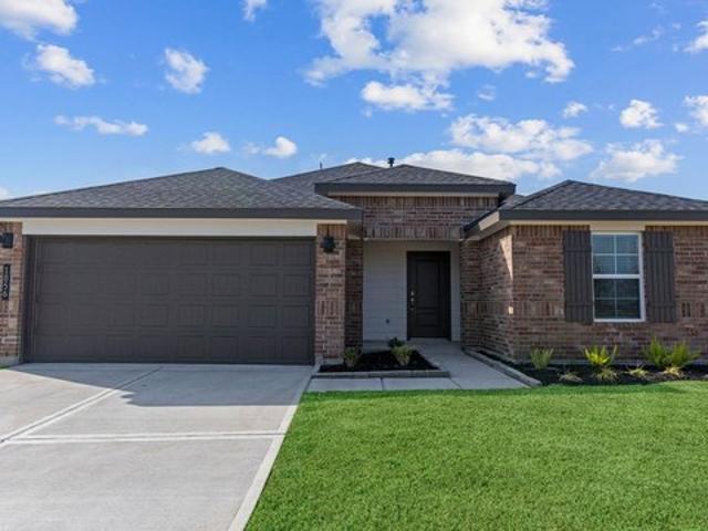1017 Paddlefish Ln, Alvin, TX 77511