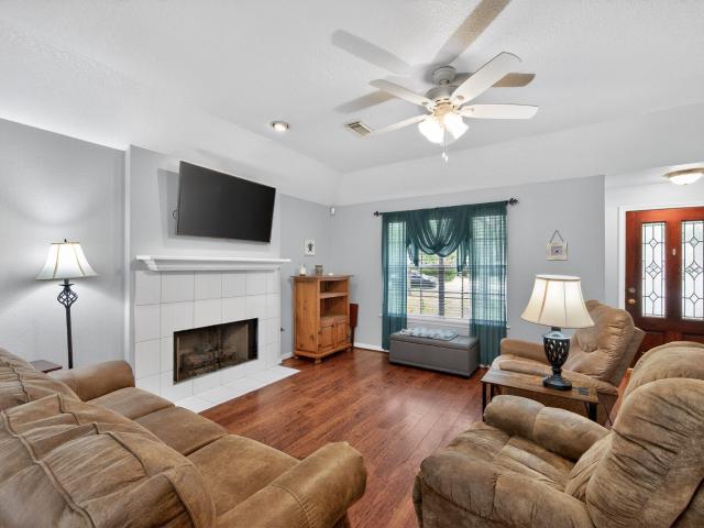 1017 Pin Oak Drive