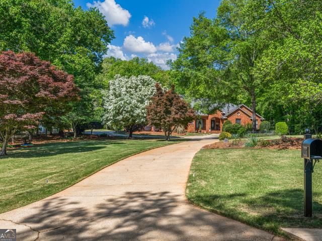 1017 Riverside Drive