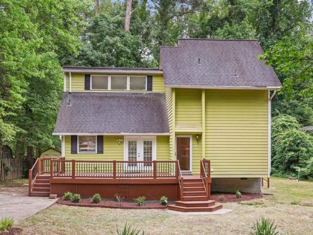 1017 Stonehedge Ave, Durham, NC 27707