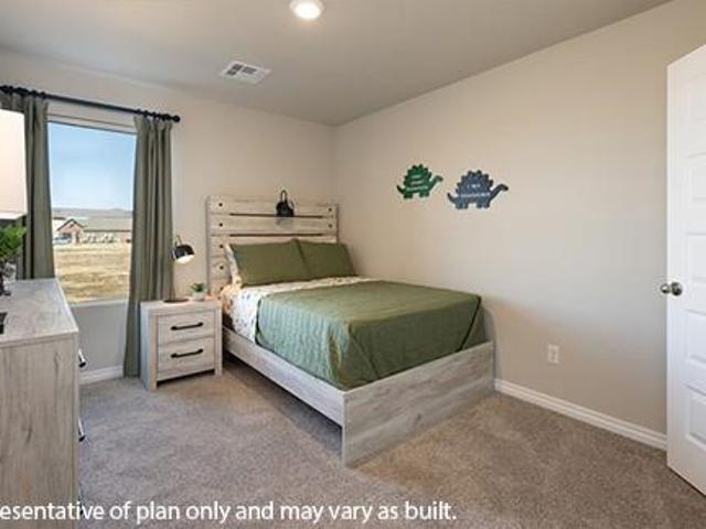 1017 S Bear Lane