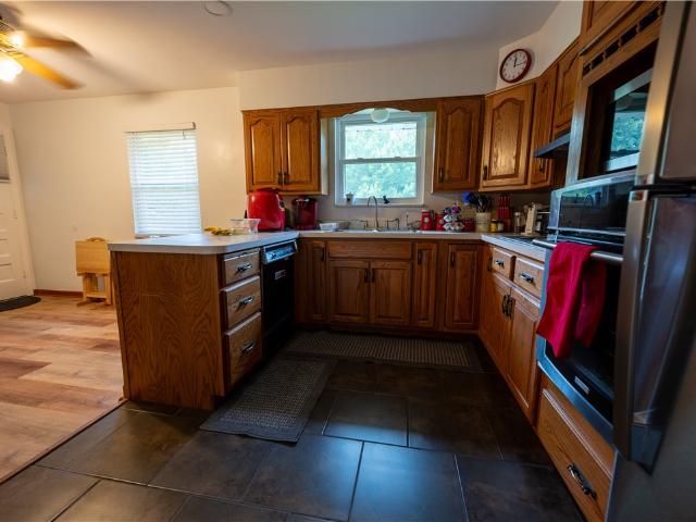 1017 Shenango Rd