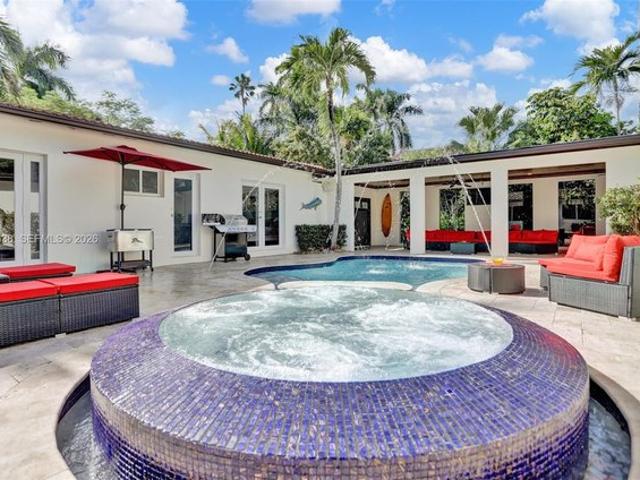 1017 Tyler St, Hollywood, FL 33019
