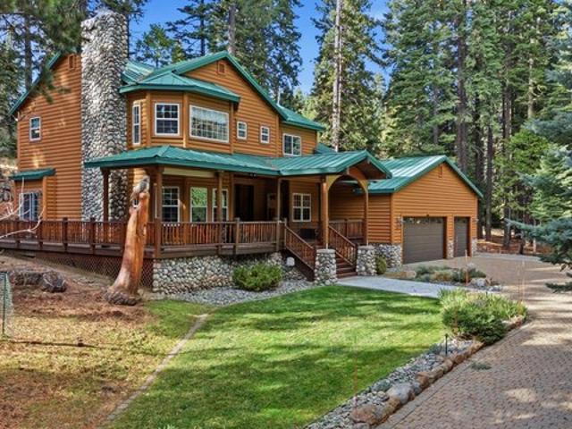 1017 Timber Ridge Rd, Lake Almanor, CA 96137