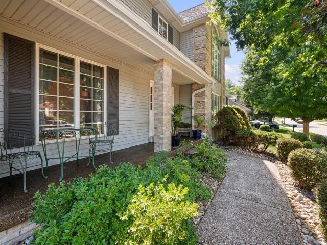 1017 W 57th Street