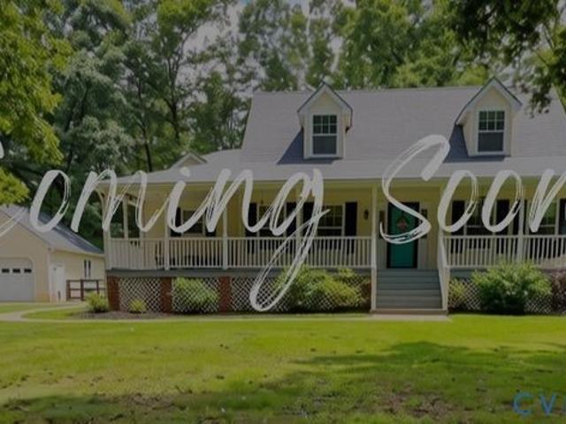 10180 Arbor Dr, Amelia Court House, VA 23002