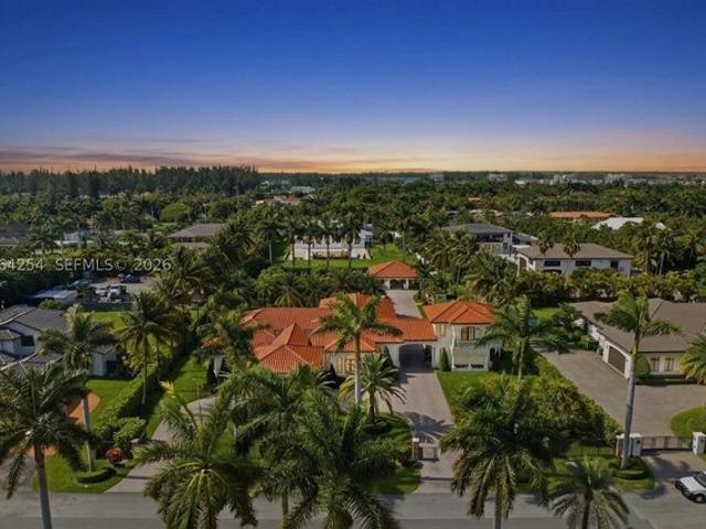 10181 NW 131st St, Hialeah Gardens, FL 33018