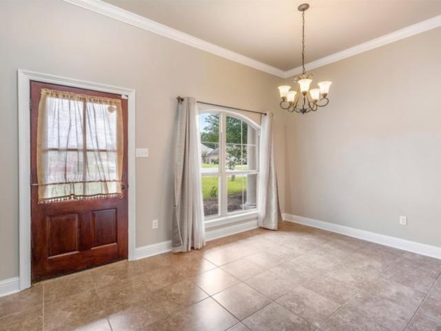 10184 Angela Dr, Denham Springs, LA 70706