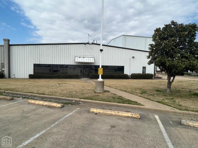 10186 Highway 63 N