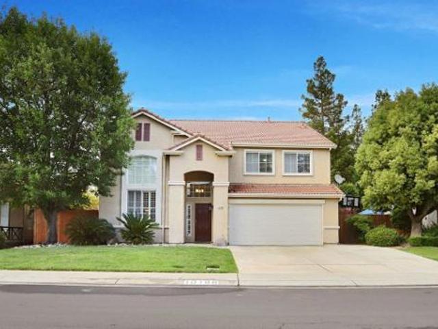 10188 River Park Cir, Stockton, CA 95209