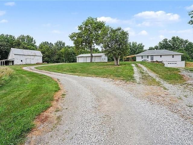 10189 SE Saxton Easton Rd, Easton, MO 64443