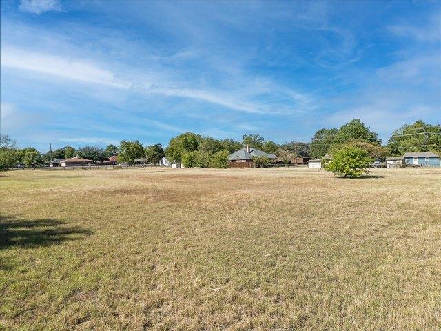 1018 Mockingbird Ln, Denton, TX 76209