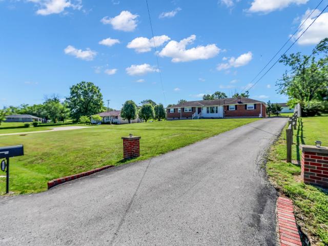 1018 N Graycroft Ave