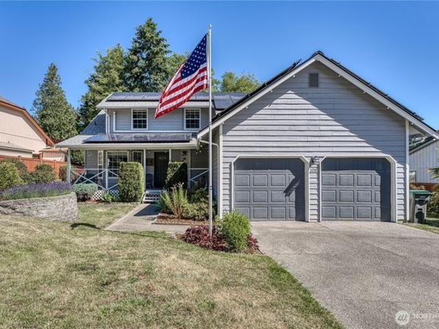 1018 NE Knights Ct, Bremerton, WA 98311