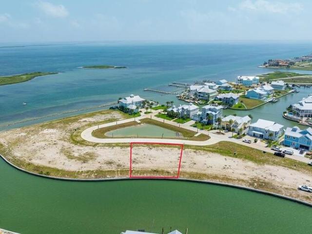 1018 North Isle Drive, ROCKPORT, TX 78382