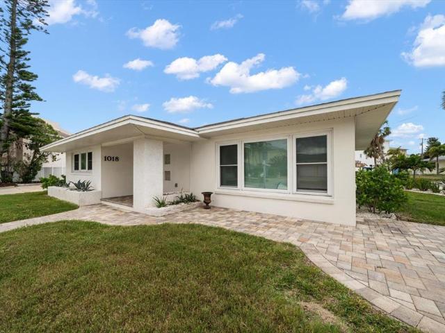 1018 Bay Esplanade, Clearwater Beach, FL 33767 | MLS #TB8446
