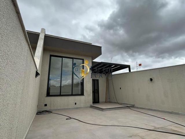 1018. CASA PARA VENDA, B. NOVO CENTRO, SANTA LUZIA