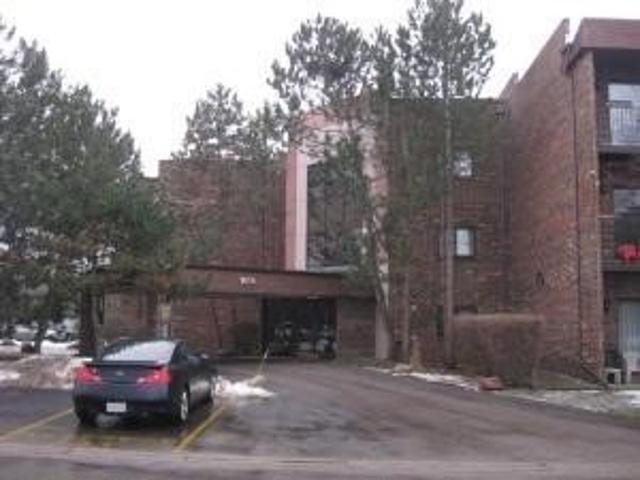 1018 Castilian Ct Apt 209, Glenview, IL 60025