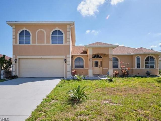 1018 Cavanagh Ave, Lehigh Acres, FL 33971
