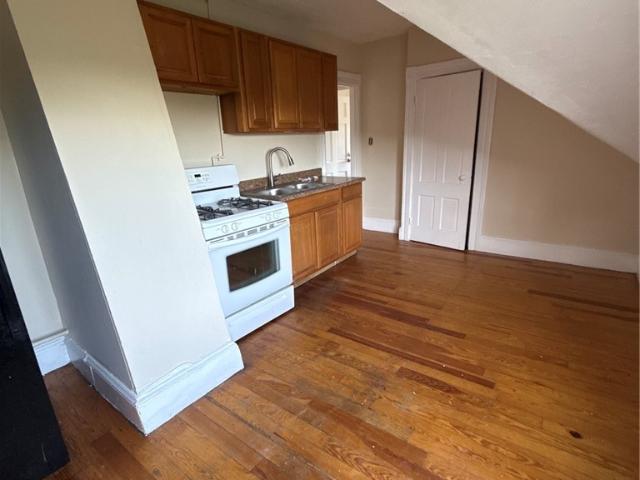 1018 Cranston Street 3