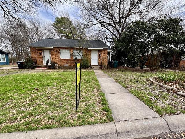 1018 Denton St, Denton, TX 76201 | MLS #21243 | Compass