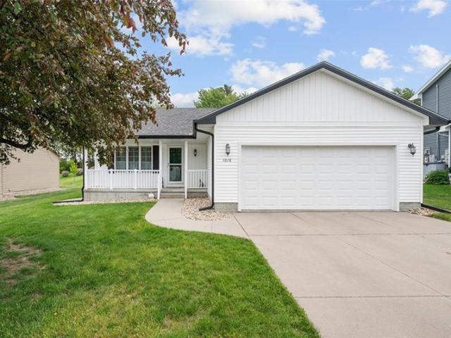 1018 E 18th St S, Newton, IA 50208