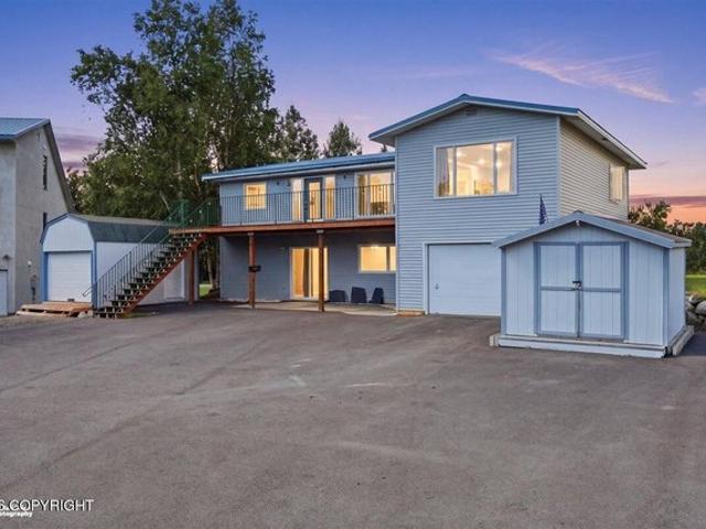1018 E Lake Shore Ave, Wasilla, AK 99654