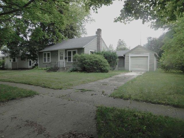 1018 Elizabeth St, Midland, MI 48640