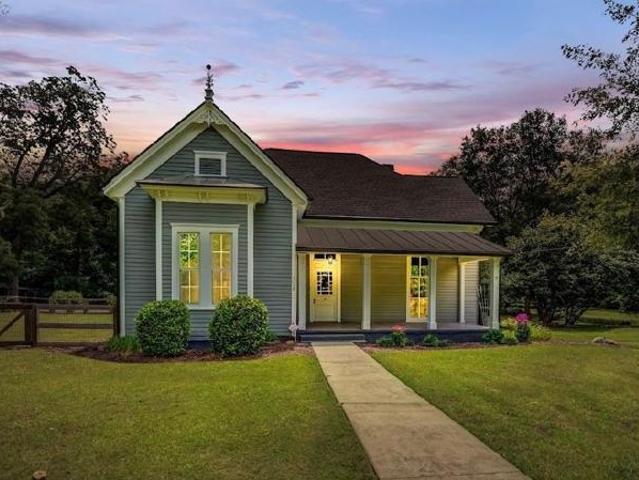 1018 Emory St, Oxford, GA 30054
