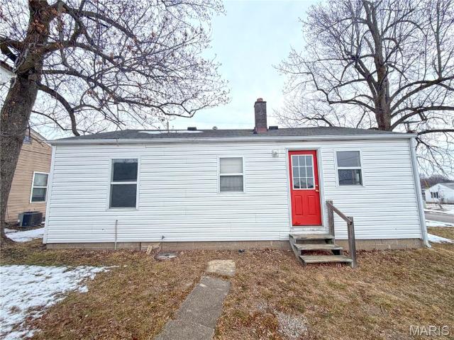 1018 Frick Ave, Warrenton, MO 63383 | MLS #26006 | Compass
